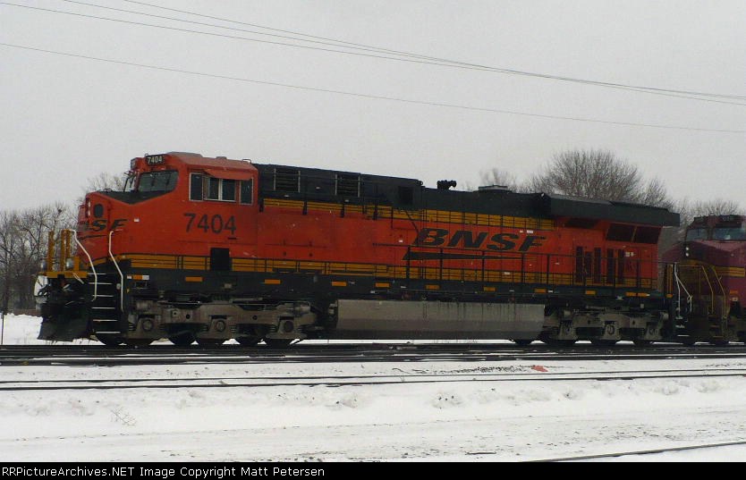 BNSF 7404